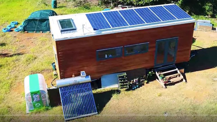 Amazing Off Grid Tiny House Has Everything You Need